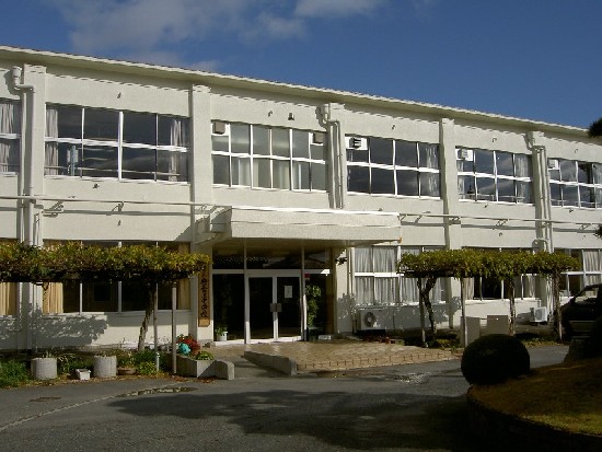 Adogawa Junior High School English Homepage